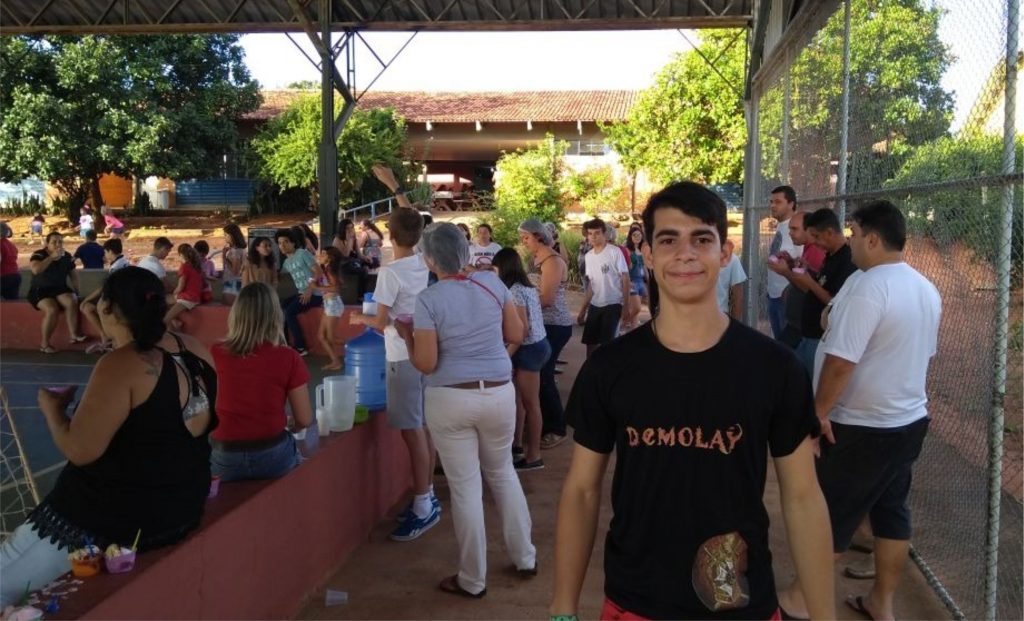 Jovens da ordem Demolay realizam festival de sorvete em Três Ranchos ...